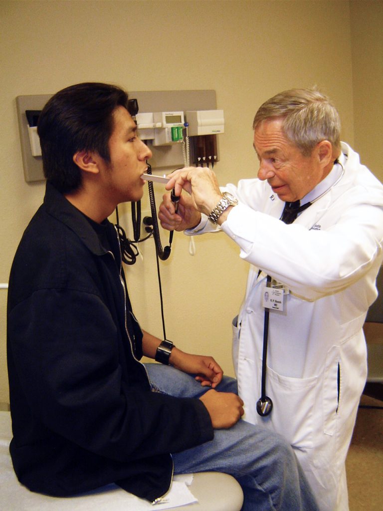 Dr Bunch with patient – MEDEX Northwest